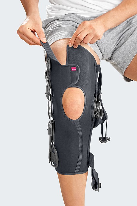 medi Soft OA knee brace